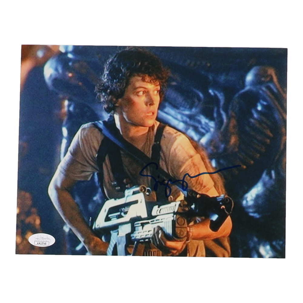 Sigourney Weaver Signed "Aliens" 8x10 Photo (JSA) | Pristine Auction