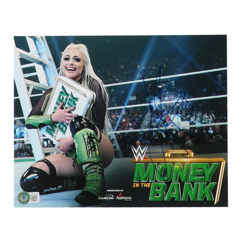 Liv Morgan Signed WWE 8x10 Photo (Beckett) | Pristine Auction