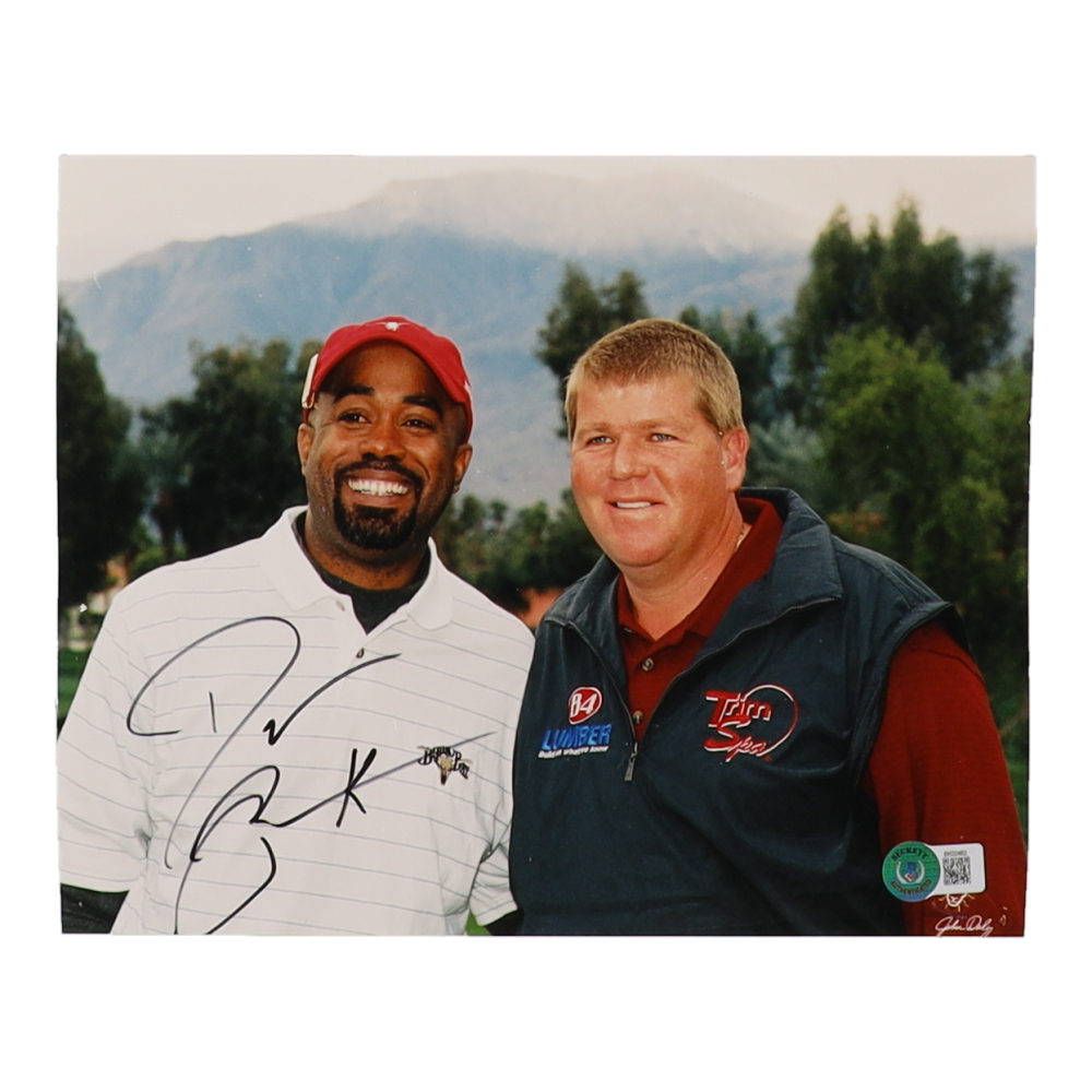 Darius Rucker Signed 8x10 Photo (Beckett) | Pristine Auction