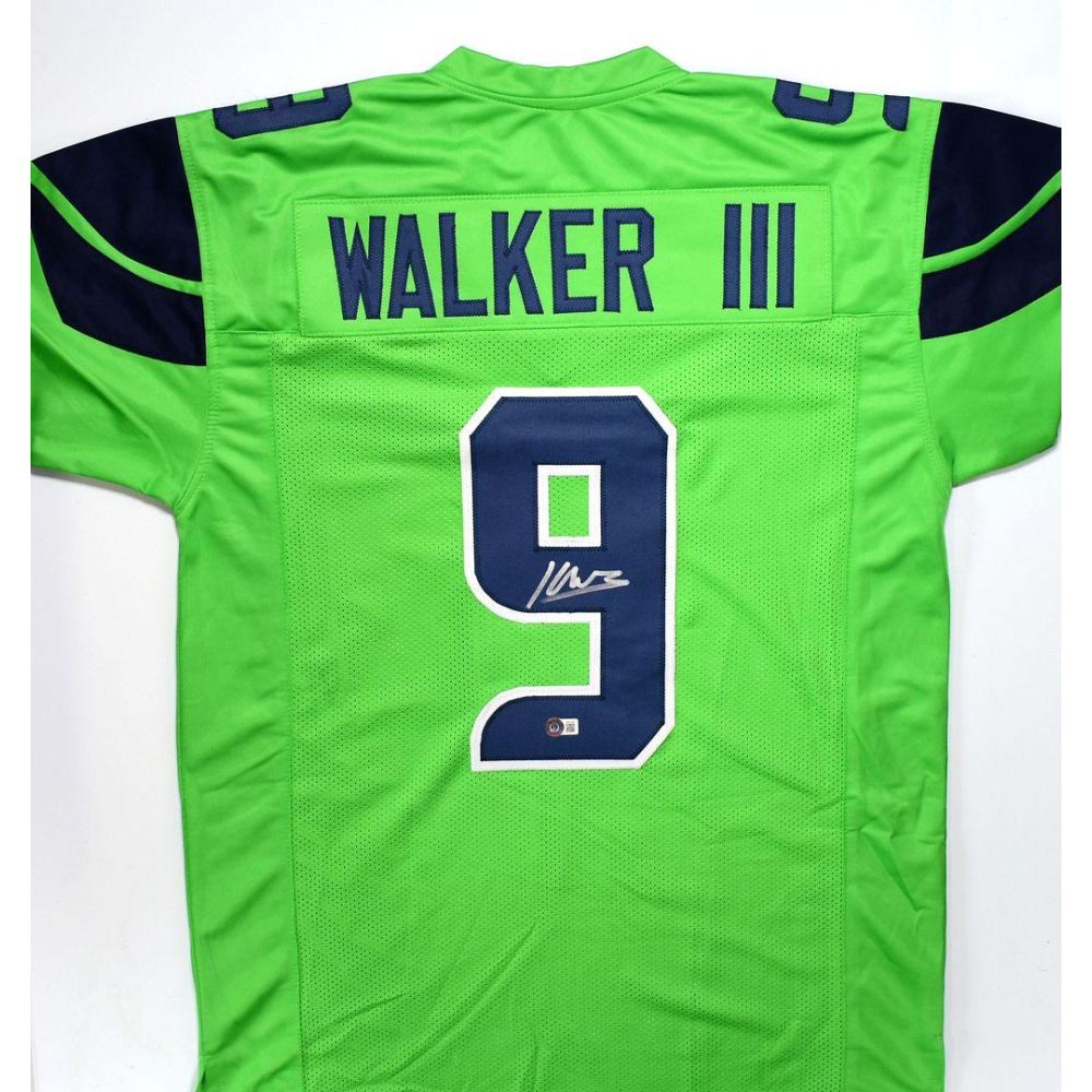 Kenneth Walker III Signed Jersey (Beckett) | Pristine Auction
