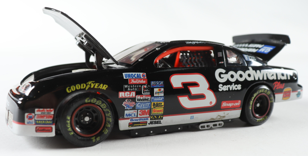 Dale Earnhardt Sr. LE NASCAR #3 GM Goodwrench Plus 1997 Monte Carlo 1: ...