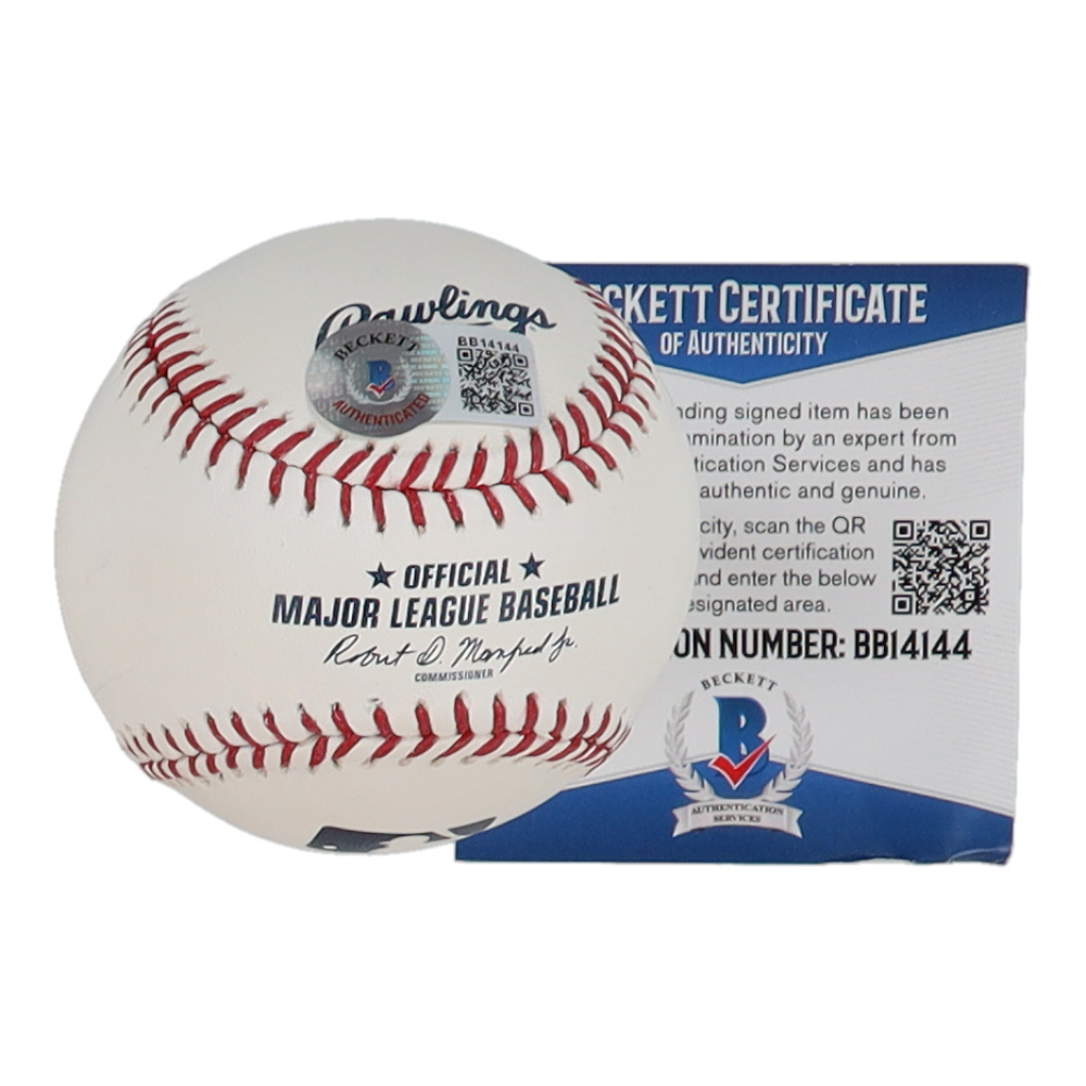 Adam Wainwright Signed OML Baseball (Beckett) | Pristine Auction