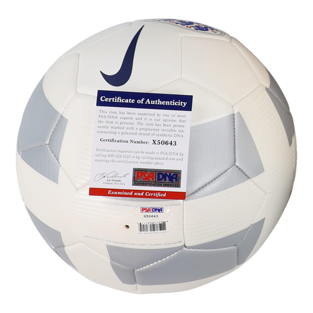 David Beckham Signed Soccer Ball (PSA) | Pristine Auction