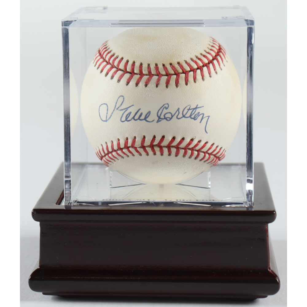 Steve Carlton Signed ONL Baseball with Display Case (JSA) | Pristine ...