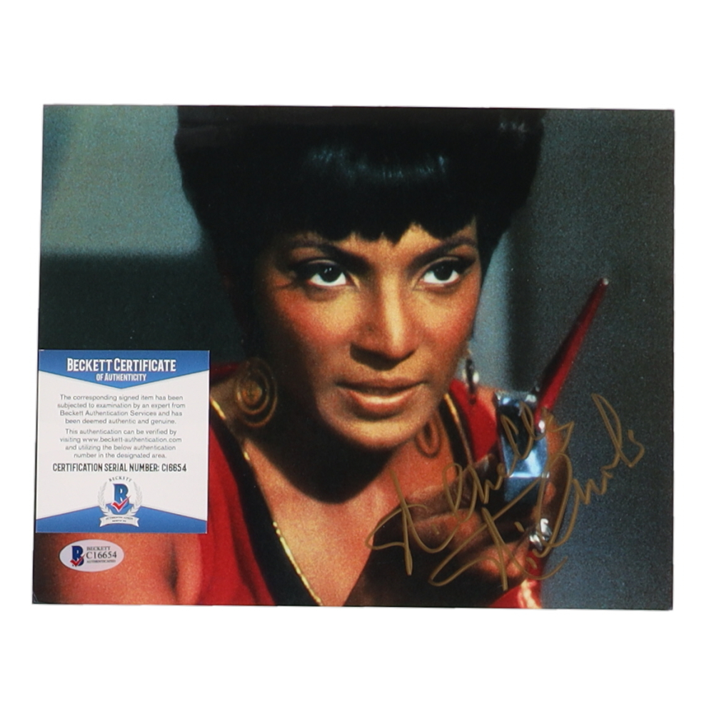 Nichelle Nichols Signed "Star Trek" 8x10 Photo (Beckett) | Pristine Auction