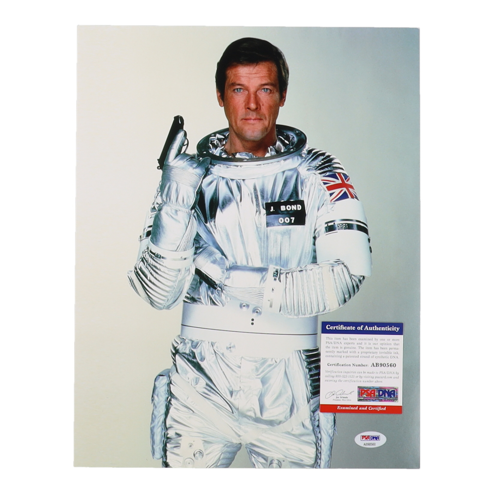 Roger Moore Signed "James Bond: Moonraker" 11x14 Photo (PSA) | Pristine ...