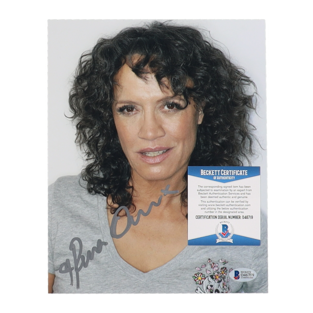 Rena Owen Signed 8x10 Photo (Beckett) | Pristine Auction