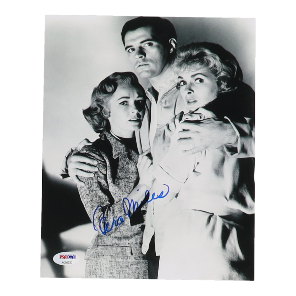 Vera Miles Signed "Psycho" 8x10 Photo (PSA) | Pristine Auction