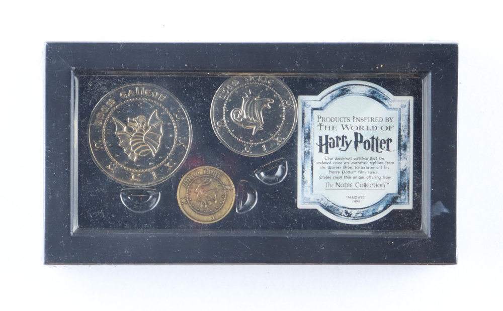 Harry Potter Official Wood Boxed Set of (3) Coins with Warner Brothers ...