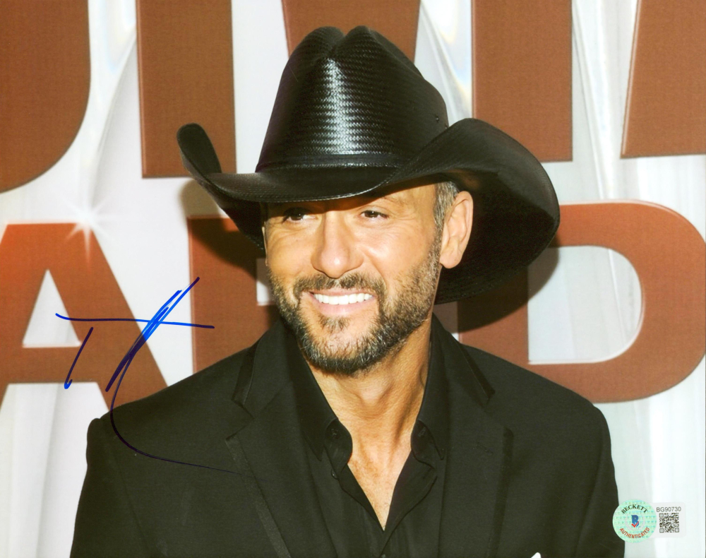 Tim McGraw Signed 8x10 Photo (Beckett) | Pristine Auction