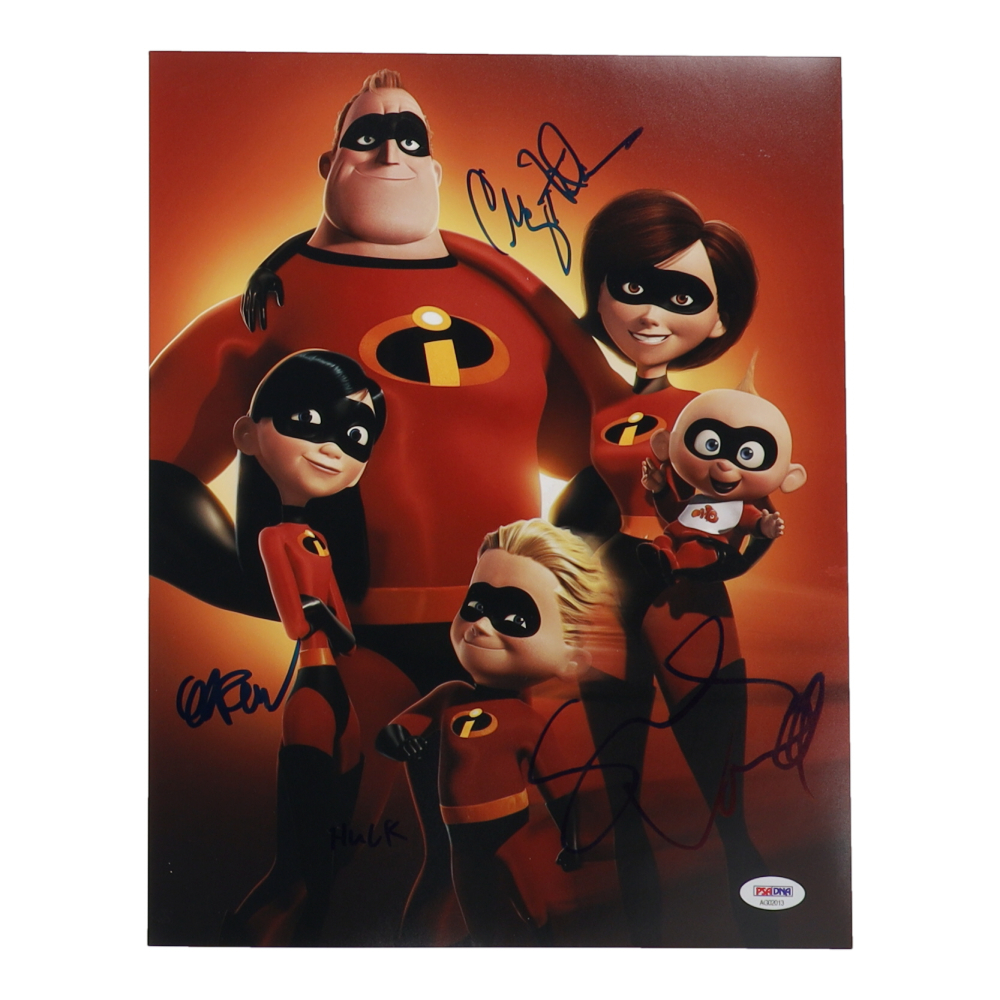 "The Incredibles" 11x14 Photo Signed by (4) with Craig T. Nelson, Sarah Vowell, Catherine Keener ...