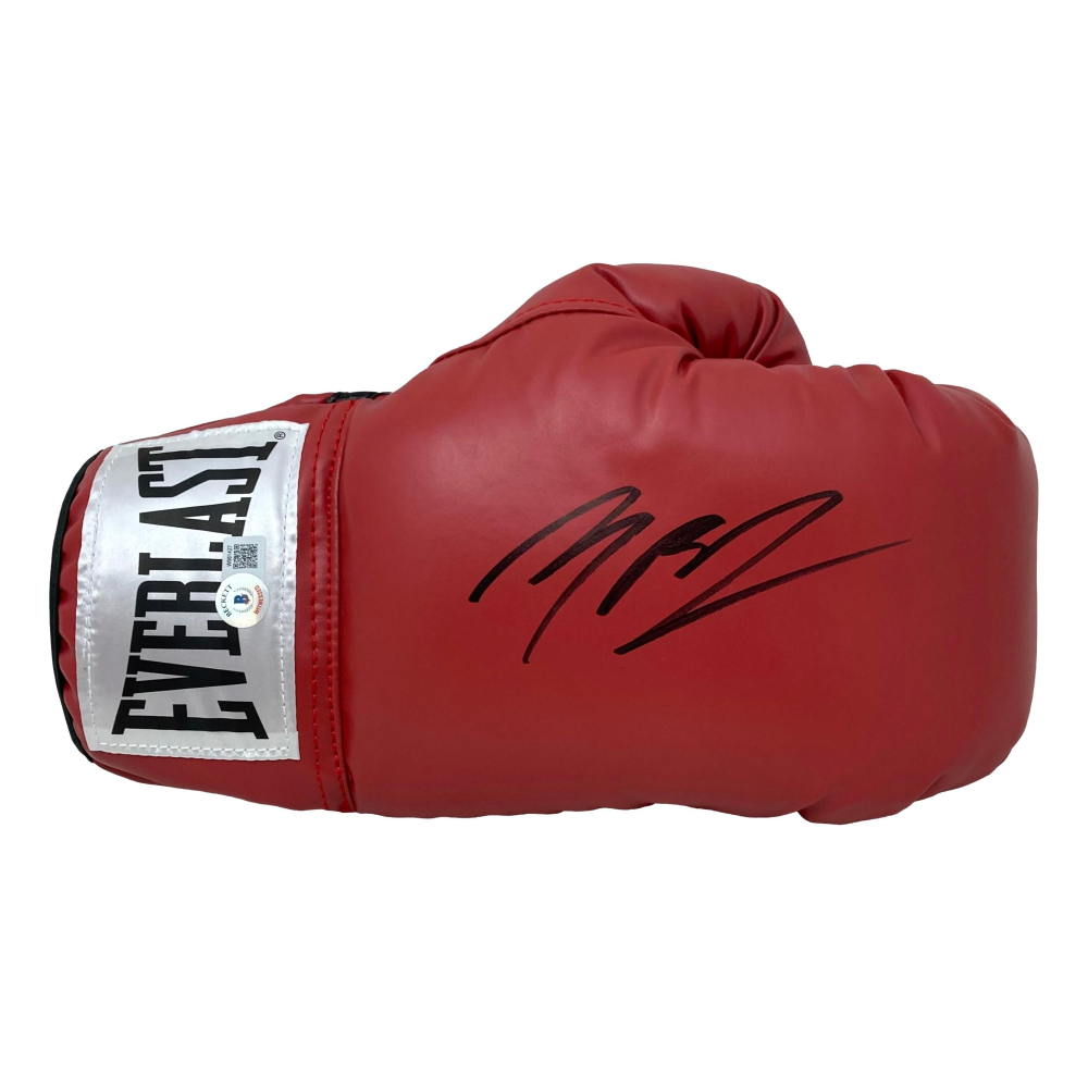 Michael B. Jordan Signed Everlast Boxing Glove (Beckett) | Pristine Auction