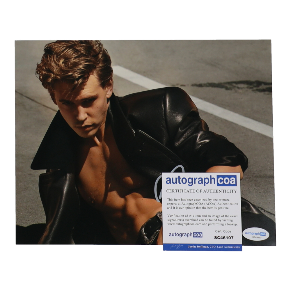 Austin Butler Signed 8x10 Photo (ACOA) | Pristine Auction
