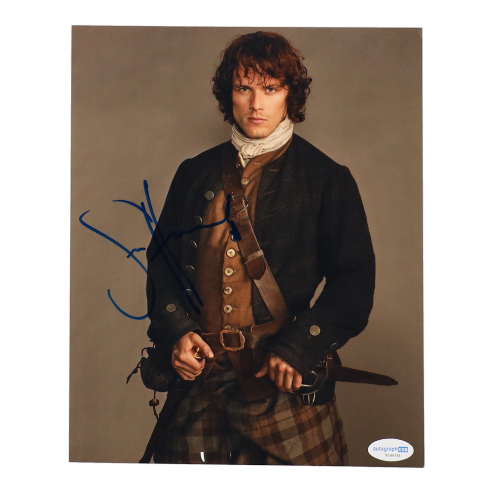 Sam Heughan Signed "Outlander" 8x10 Photo (ACOA) | Pristine Auction
