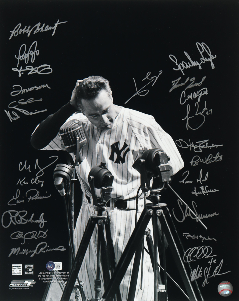 Yankees Greats 16x20 Photo Signed by (25) with Bobby Shantz, Luis Sojo, Freddy Garcia, Chili ...