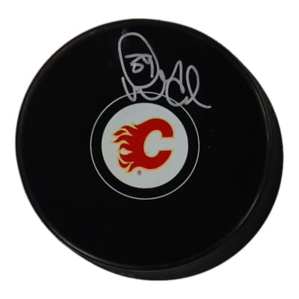 Doug Gilmour Signed Flames Logo Puck (Beckett) | Pristine Auction