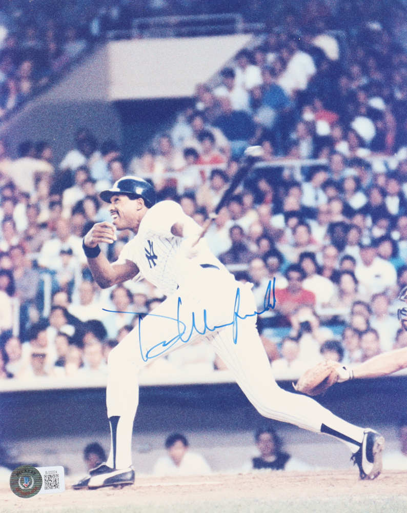 Dave Winfield Signed Yankees 8x10 Photo (Beckett) | Pristine Auction