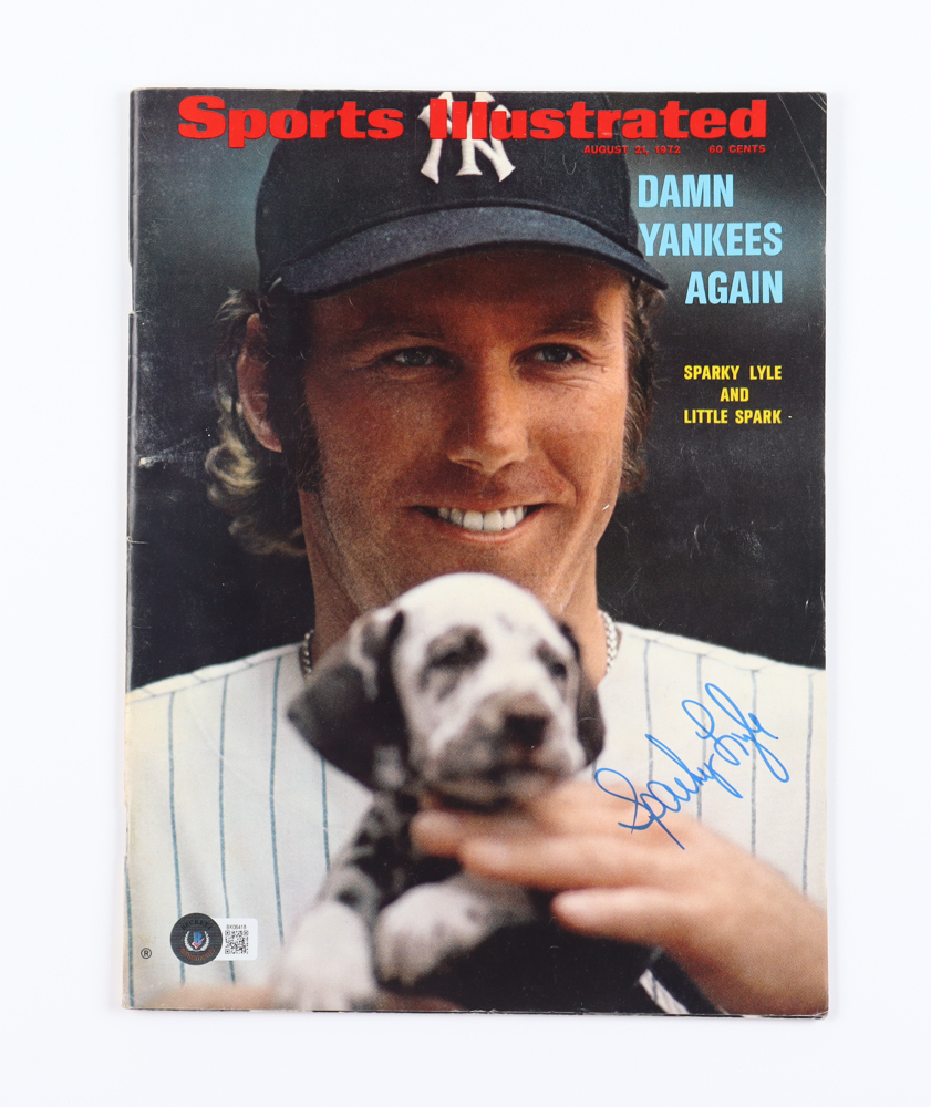 Sparky Lyle Signed 1972 "Sports Illustrated" Magazine (Beckett) | Pristine Auction