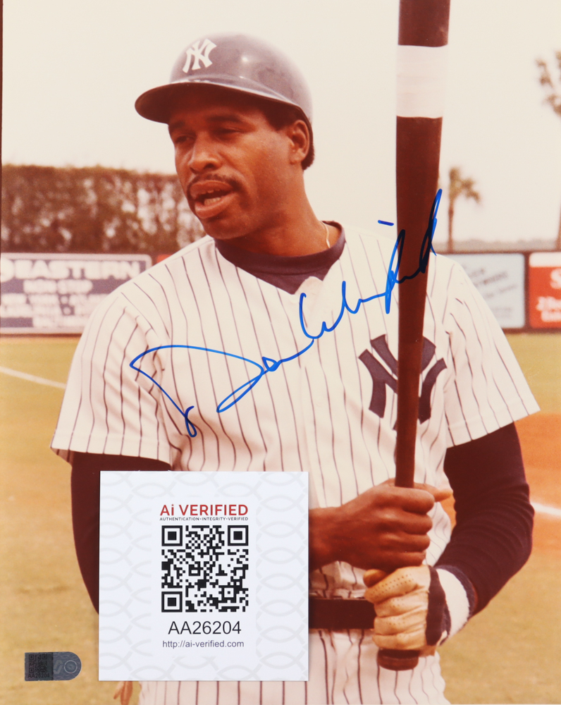 Dave Winfield Signed Yankees 8x10 Photo (AIV) | Pristine Auction