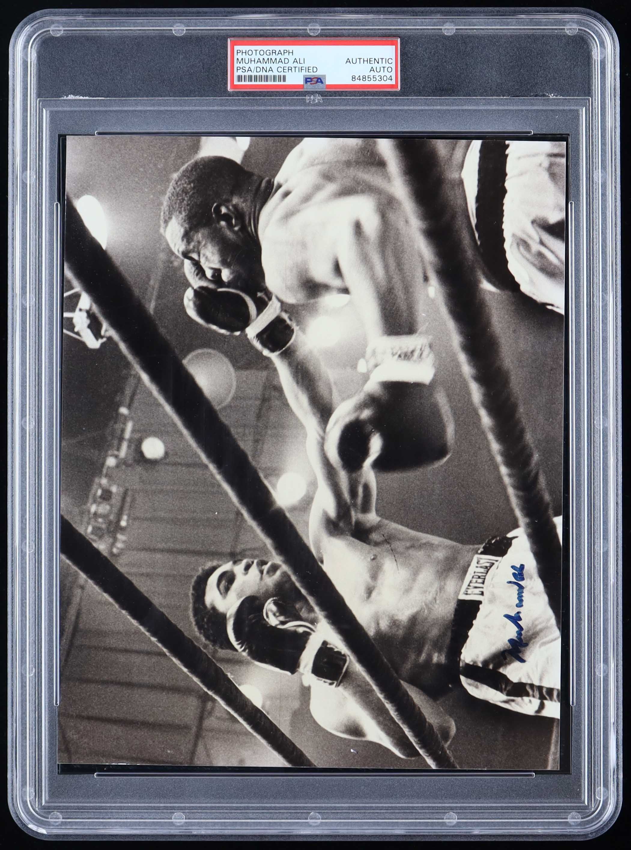 Muhammad Ali Signed 8x10 Photo (PSA) | Pristine Auction