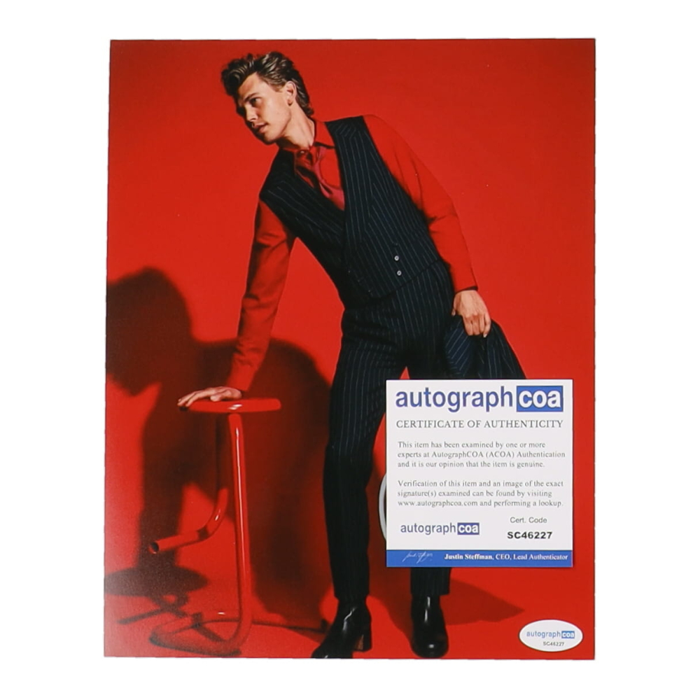 Austin Butler Signed 8x10 Photo (ACOA) | Pristine Auction