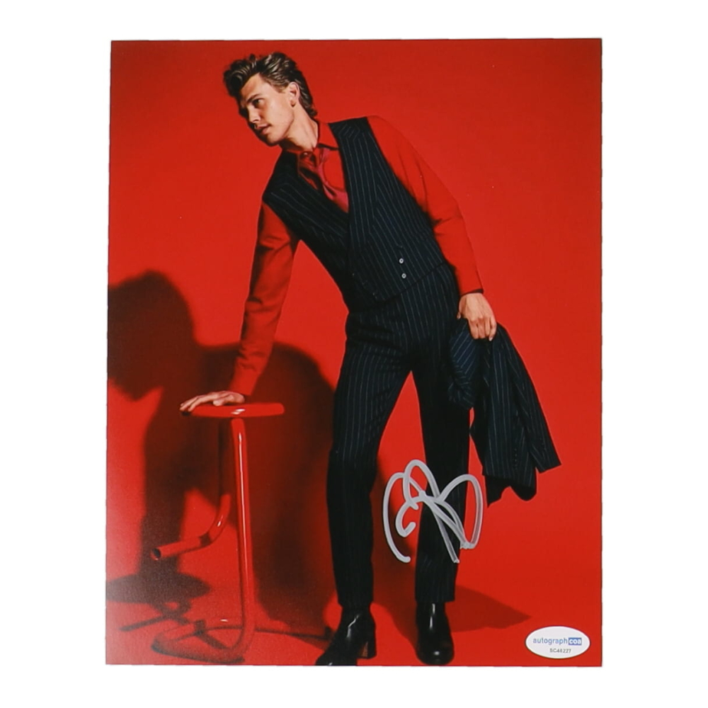 Austin Butler Signed 8x10 Photo (ACOA) | Pristine Auction