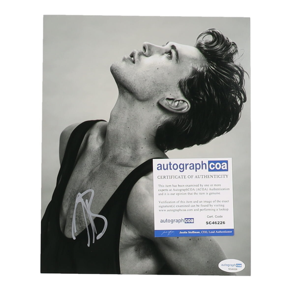 Austin Butler Signed 8x10 Photo (ACOA) | Pristine Auction