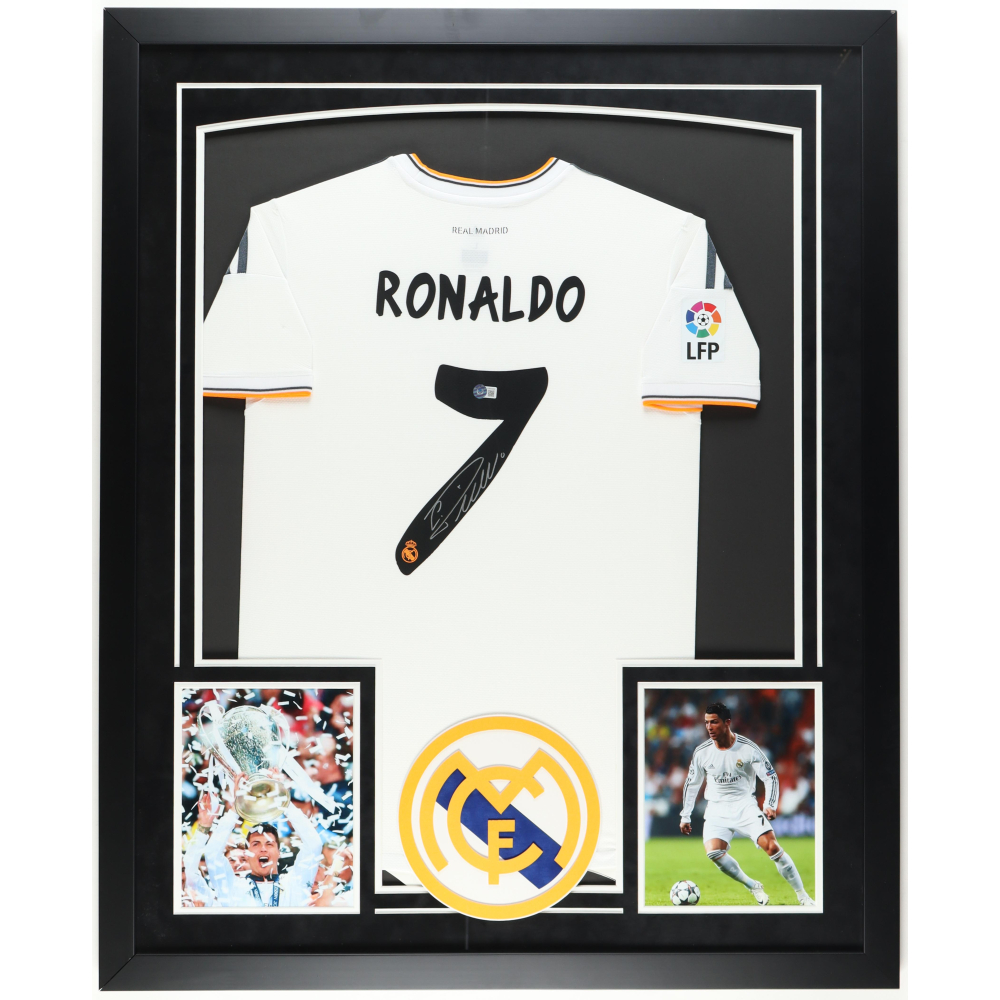 Cristiano Ronaldo Signed Custom Framed Jersey (Beckett) (See ...