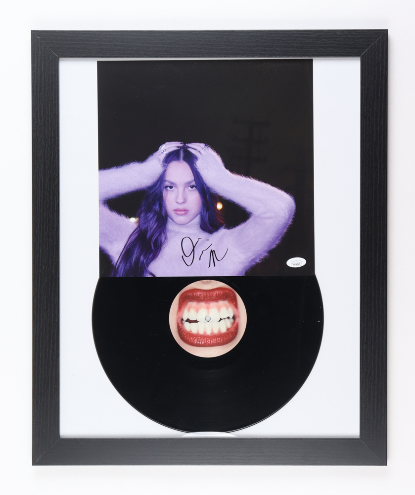 Olivia Rodrigo Signed "GUTS" Custom Framed Record Album Sleeve Display ...