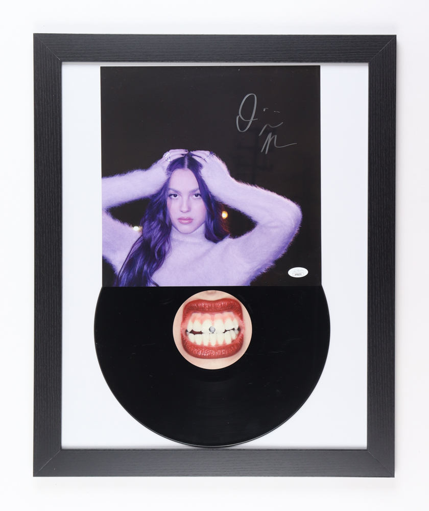 Olivia Rodrigo Signed "GUTS" Custom Framed Record Album Sleeve Display ...
