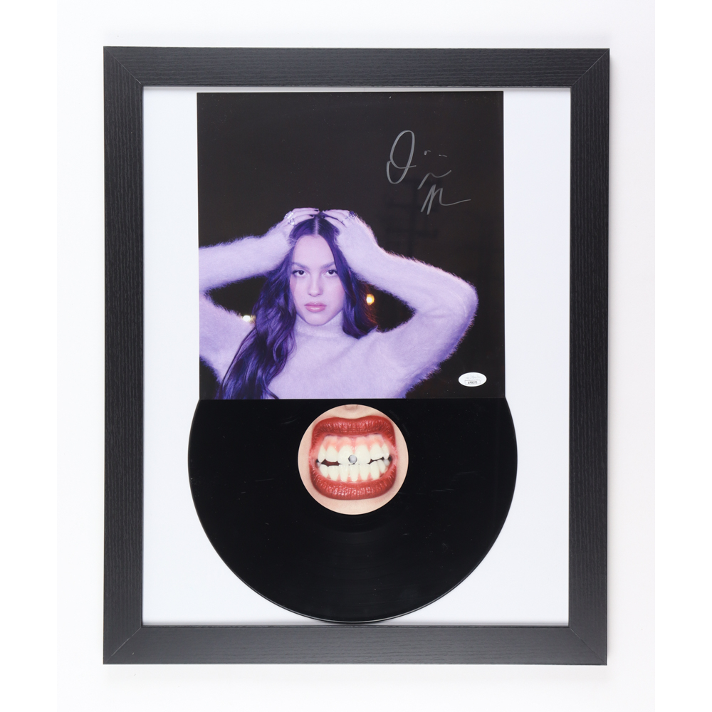 Olivia Rodrigo Signed "GUTS" Custom Framed Record Album Sleeve Display ...