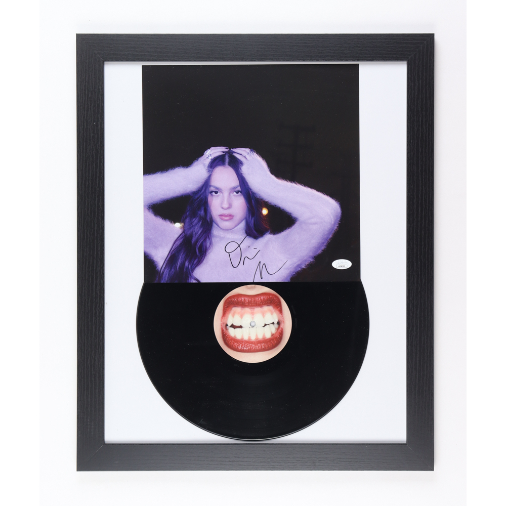 Olivia Rodrigo Signed "GUTS" Custom Framed Record Album Sleeve Display ...