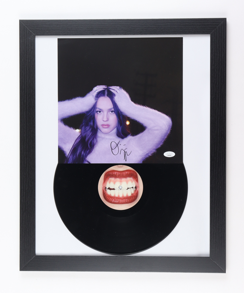 Olivia Rodrigo Signed "GUTS" Custom Framed Record Album Sleeve Display ...