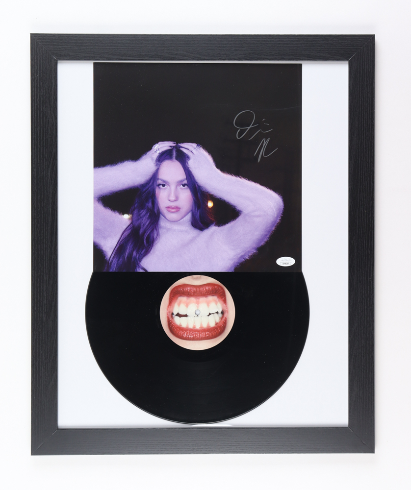 Olivia Rodrigo Signed "GUTS" Custom Framed Record Album Sleeve Display ...