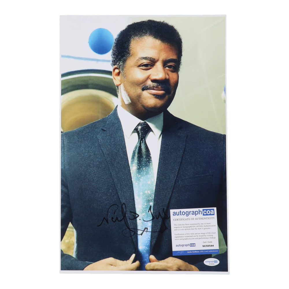 Neil Degrasse Tyson Signed 11x17 Photo (ACOA) | Pristine Auction
