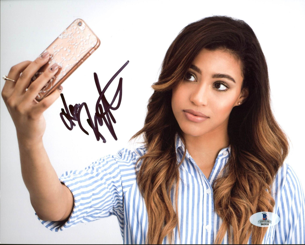 Kara Royster Signed "Pretty Little Liars" 8x10 Photo (Beckett ...