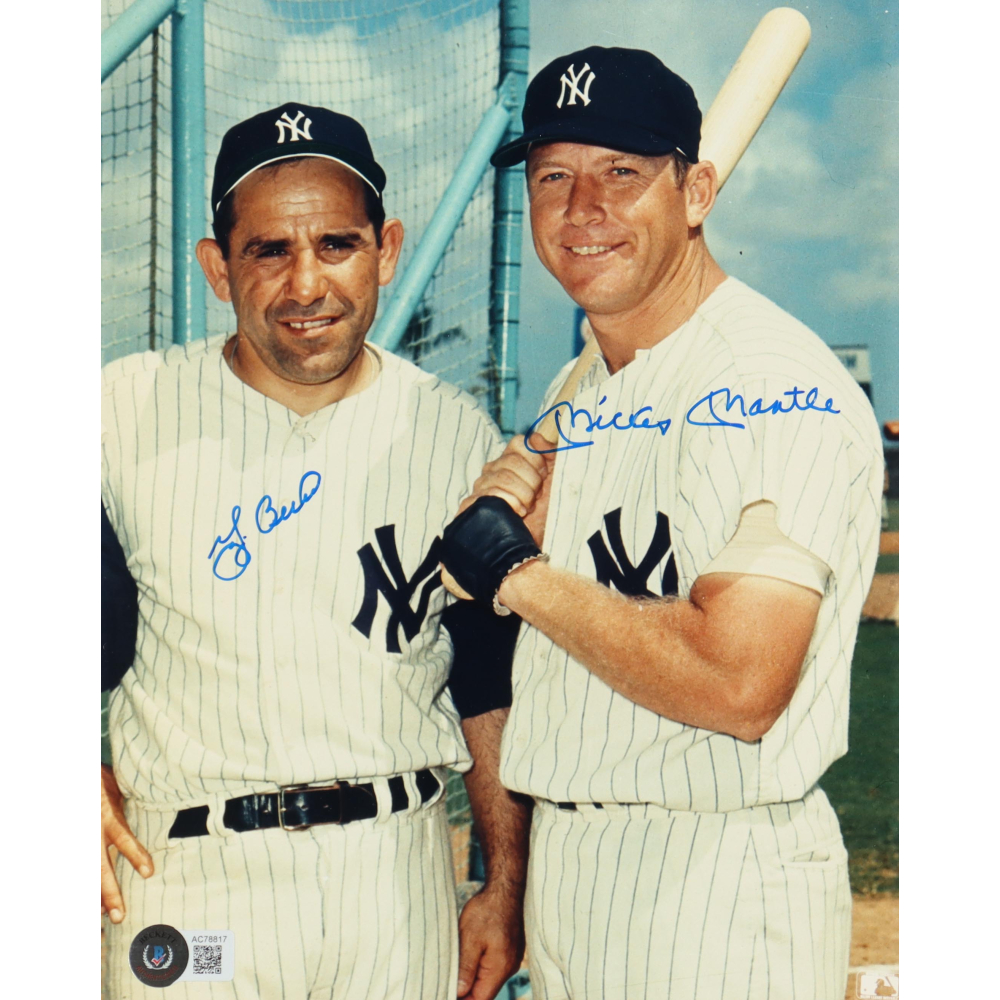 Mickey Mantle & Yogi Berra Signed Yankees 8x10 Photo (Beckett ...