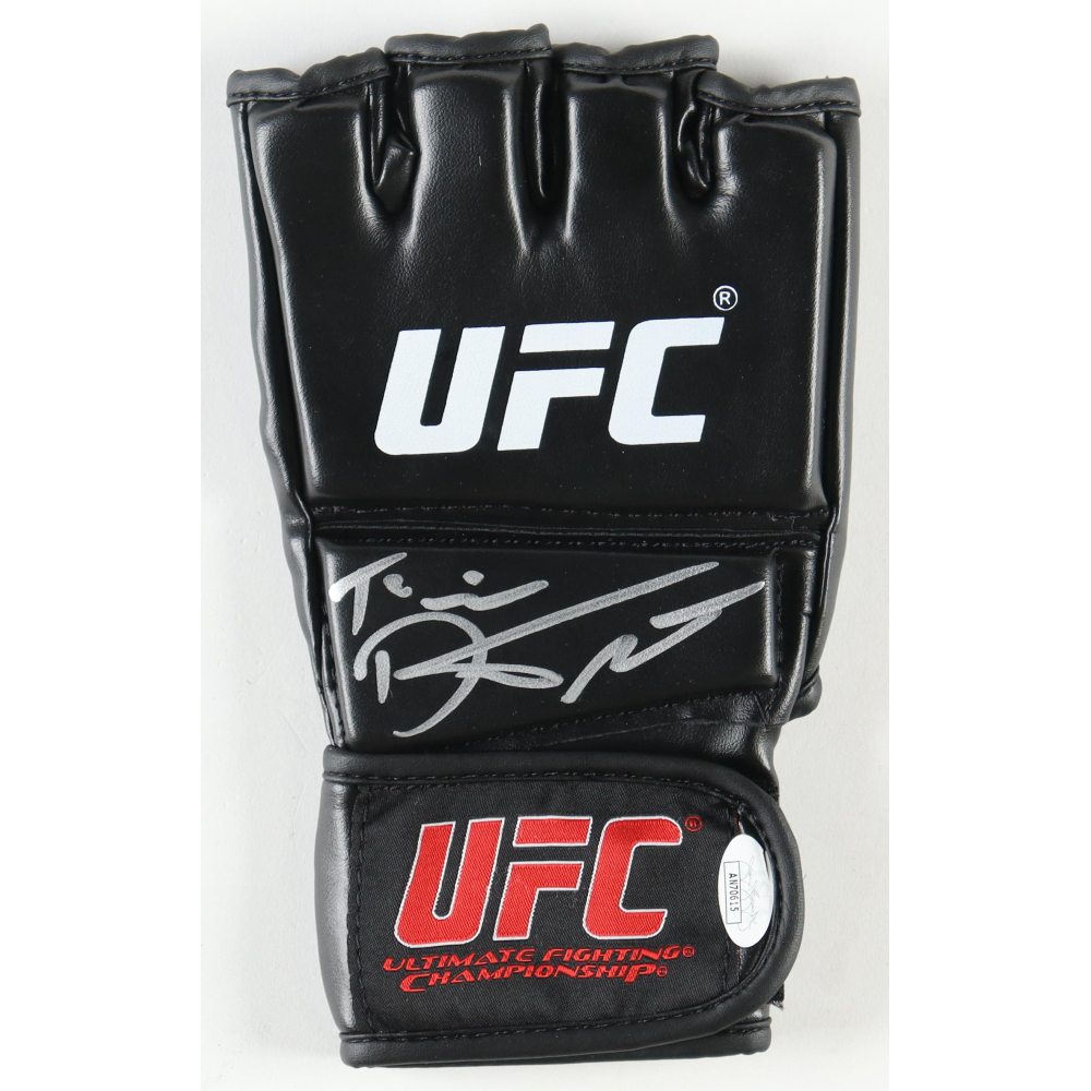 Dustin Poirier Signed UFC Glove (JSA) | Pristine Auction
