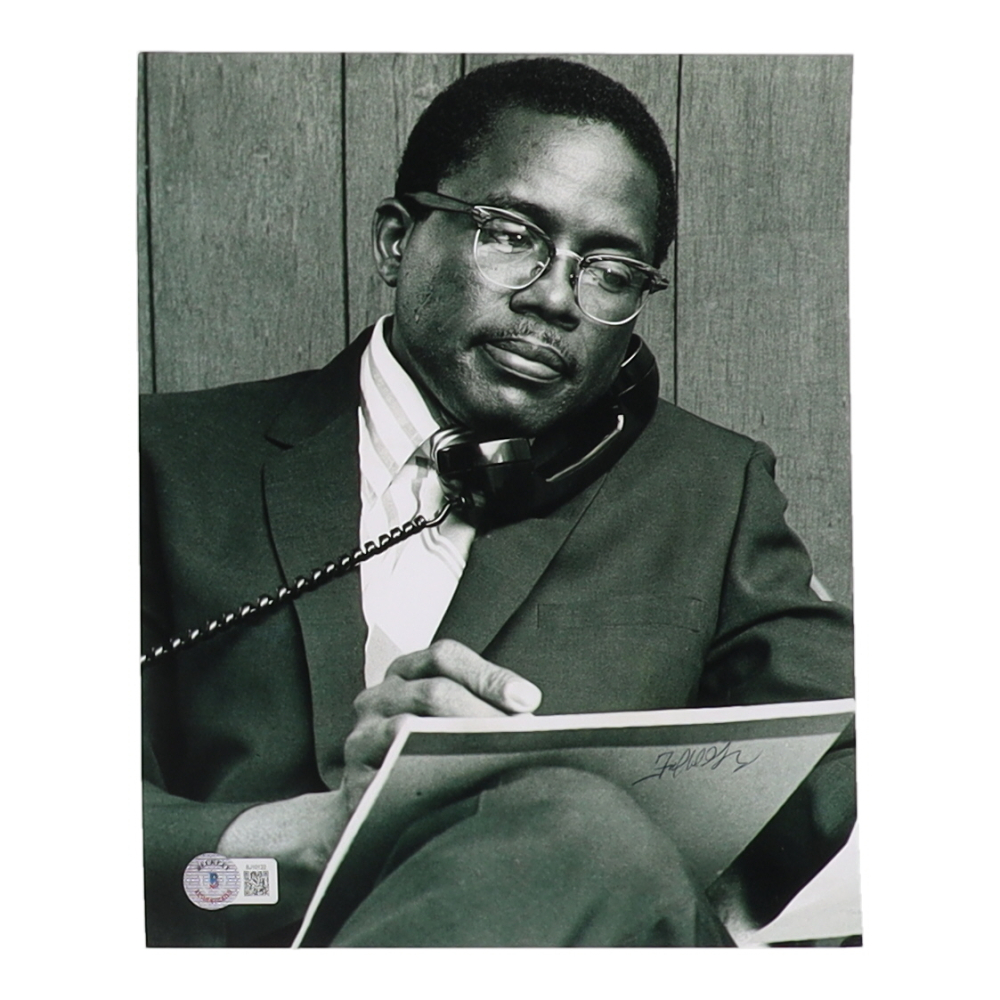 Fred Gray Signed 8x10 Photo (Beckett) | Pristine Auction