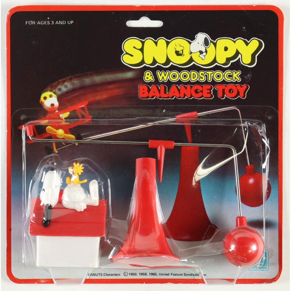 Snoopy & Woodstock Balance Toy Figure Set | Pristine Auction