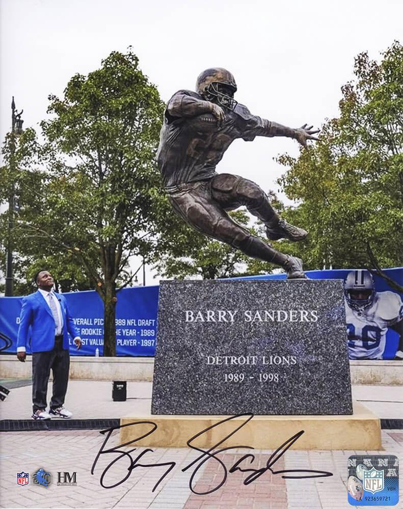Barry Sanders Signed 8x10 Photo (Schwartz) | Pristine Auction