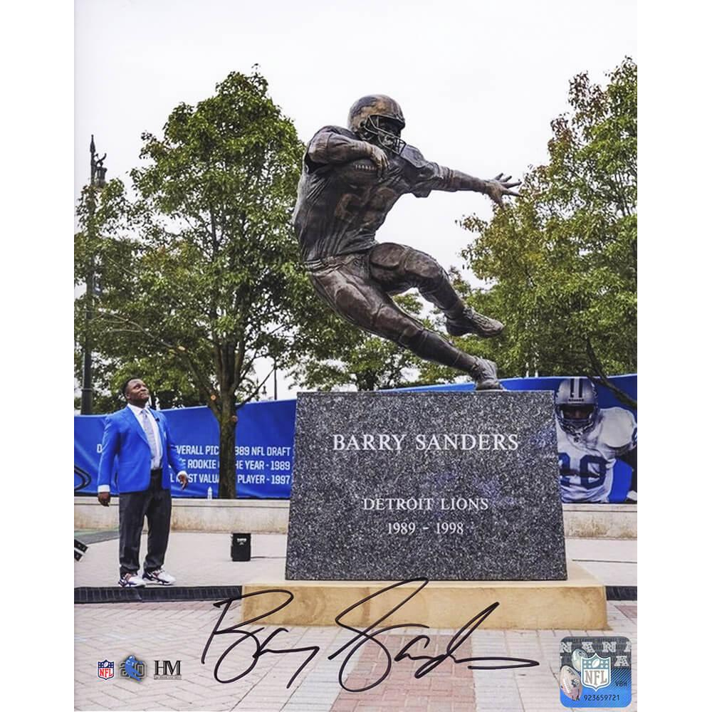 Barry Sanders Signed 8x10 Photo (Schwartz) | Pristine Auction