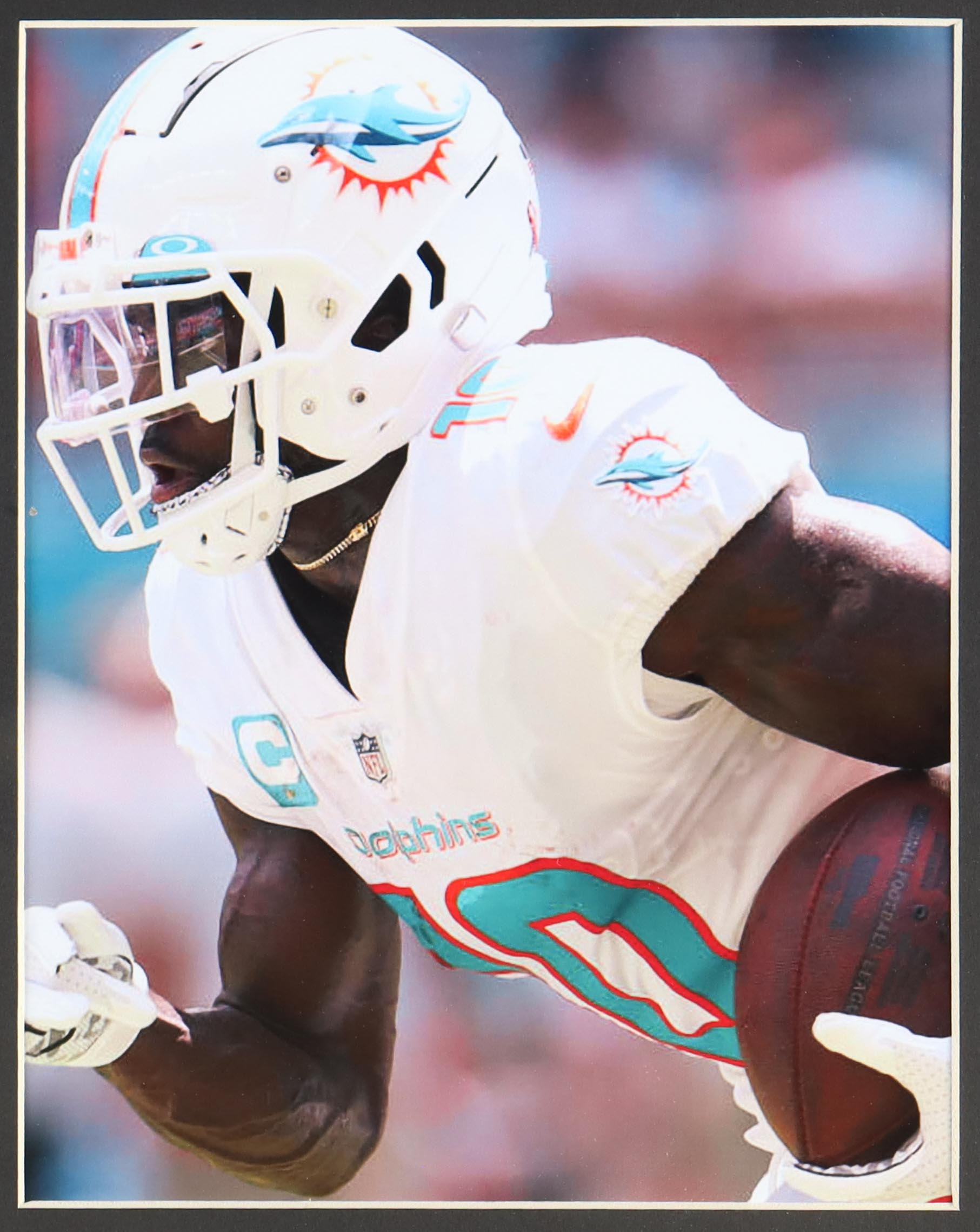 Tyreek Hill Signed Custom Framed Jersey Display (Beckett) | Pristine ...