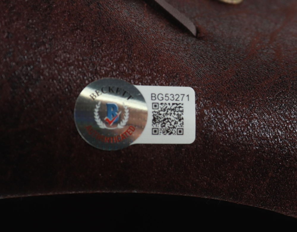 Johnny Depp Signed "Pirates of the Caribbean" Hat (Beckett) | Pristine ...