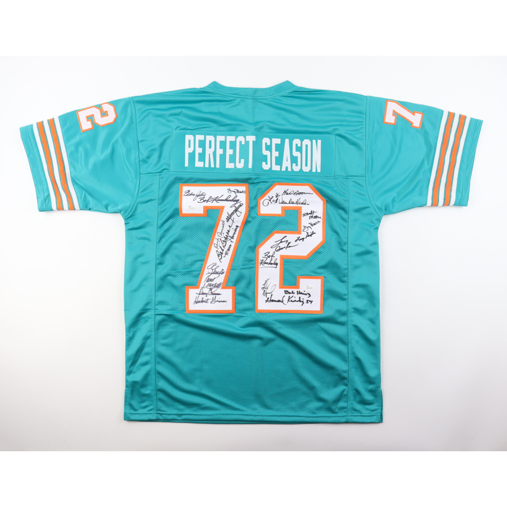 Jersey Signed by (18) with Vern Den Herder, Maulty Moore, Larry Ball ...