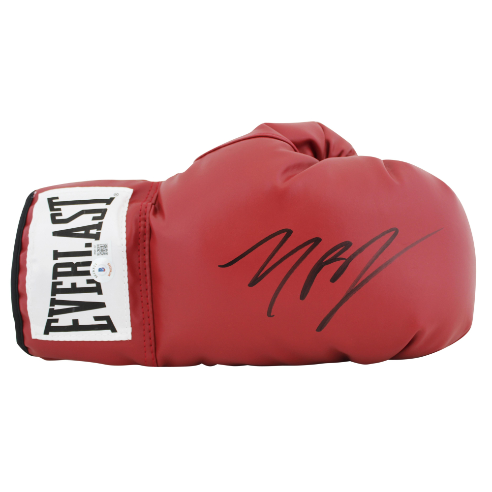 Michael B. Jordan Signed Everlast Boxing Glove (Beckett) | Pristine Auction