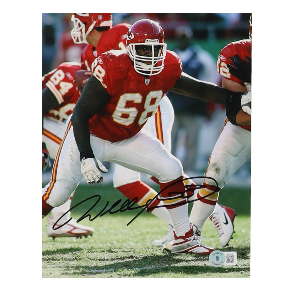 Will Shields Signed Chiefs 8x10 Photo (Beckett) | Pristine Auction