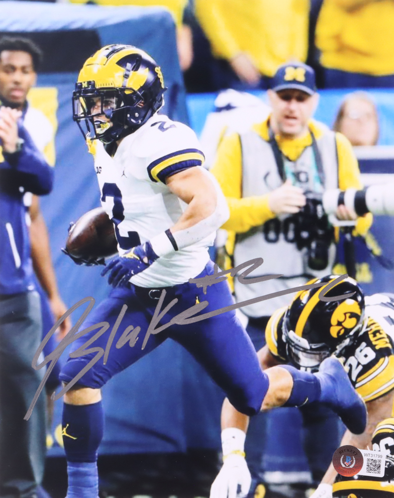 Blake Corum Signed Michigan Wolverines 8x10 Photo (Beckett) | Pristine ...