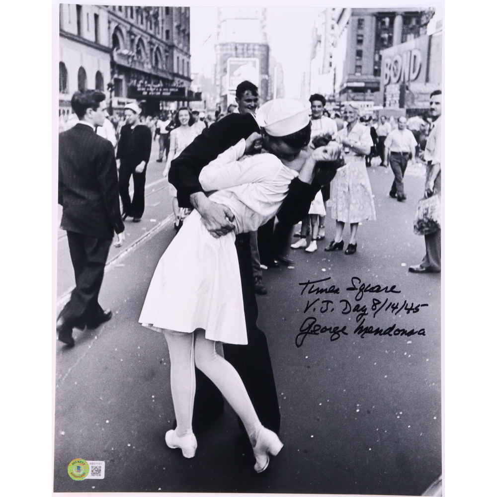 George Mendonsa Signed "V-J Day in Times Square" 11x14 Photo Inscribed ...