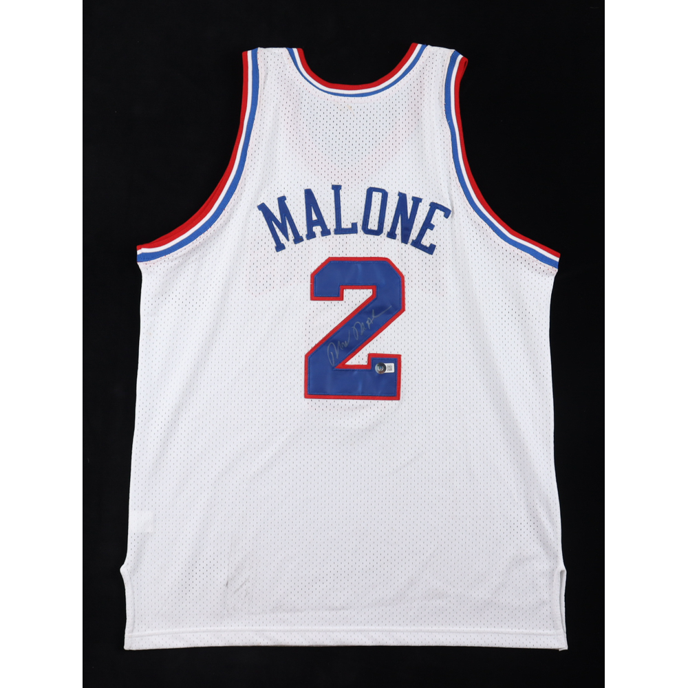 Moses Malone Signed Jersey (Beckett) | Pristine Auction